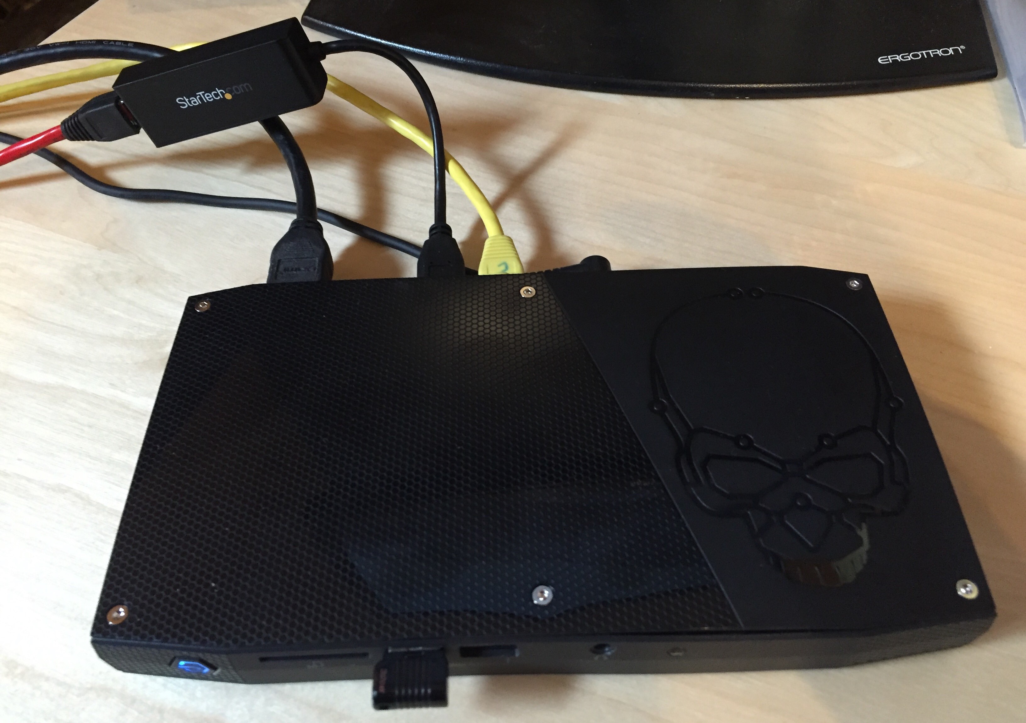 Intel NUC Skull Canyon (NUC6I7KYK) and ESXi 6.0 | Erik Bussink
